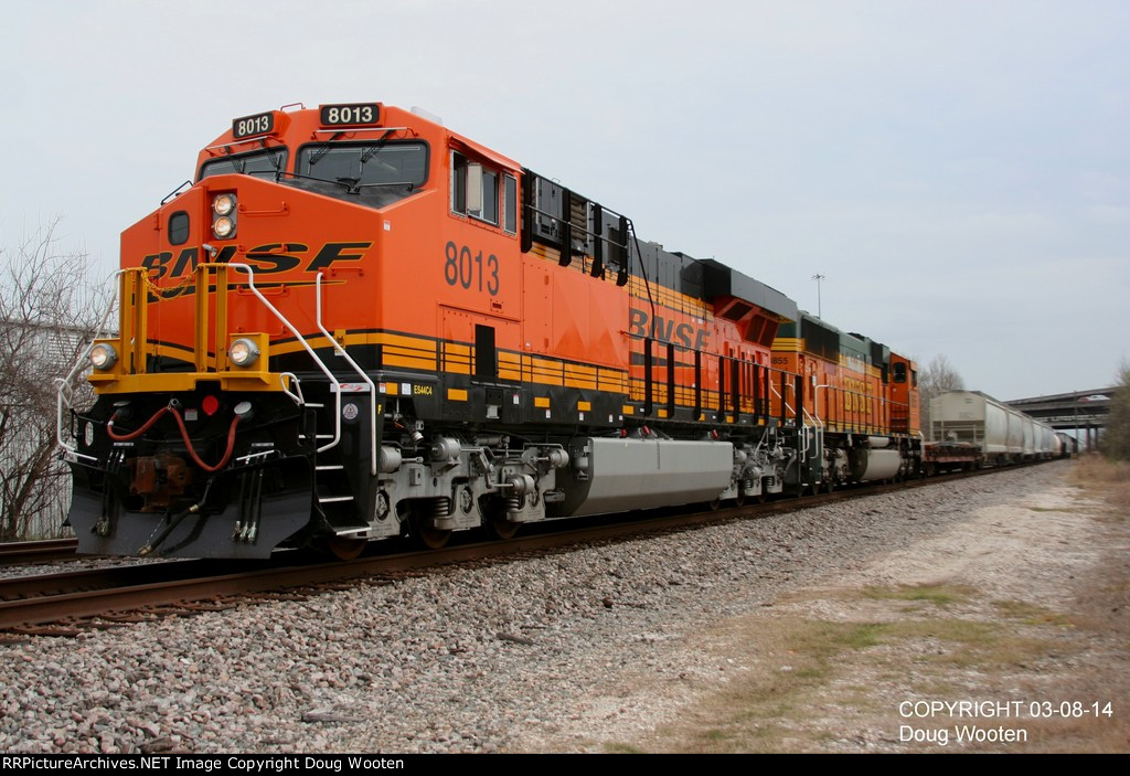 BNSF 8013